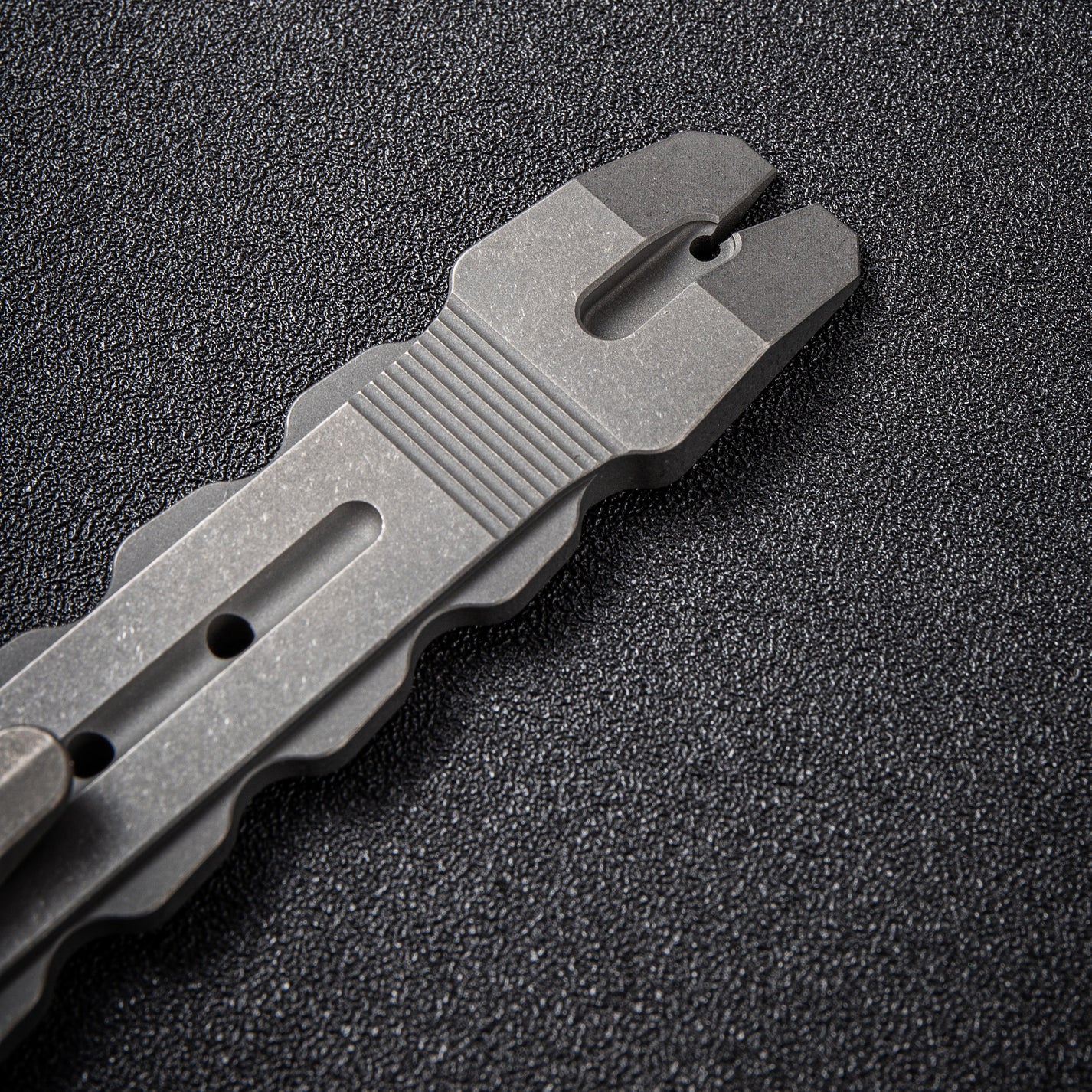 WEKNIFE Gesila Titanium Prybar Multitool, Gray Stonewashed – Goodnotes.no